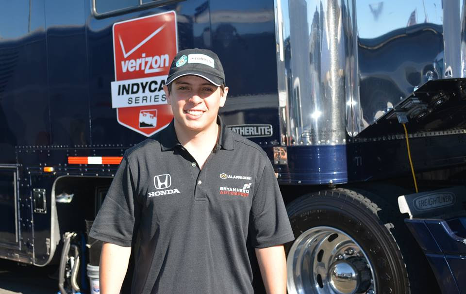 Gabby Chaves Campeón de Novatos de la IndyCar 2015 » Reporteros Asociados