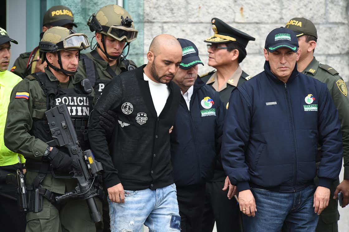 Alias ‘Caracol’ fue expulsado de Colombia, fuertemente custodiado por ...