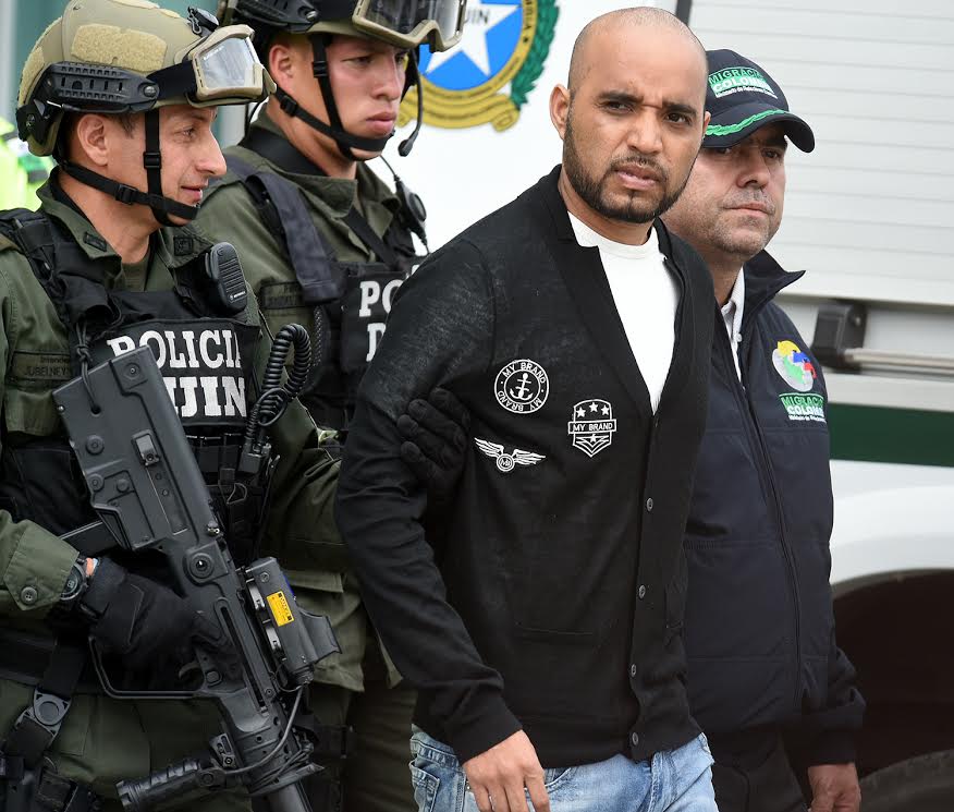 Alias ‘Caracol’ fue expulsado de Colombia, fuertemente custodiado por ...