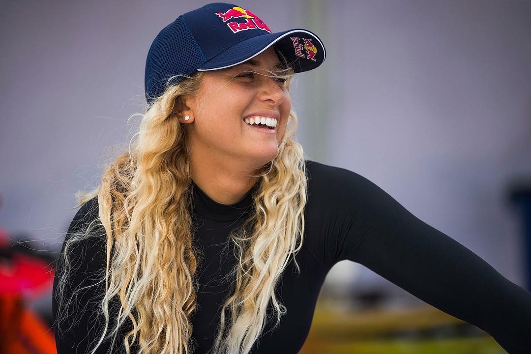 Isabella Gómez, primera colombiana en correr la segunda ola más grande ...