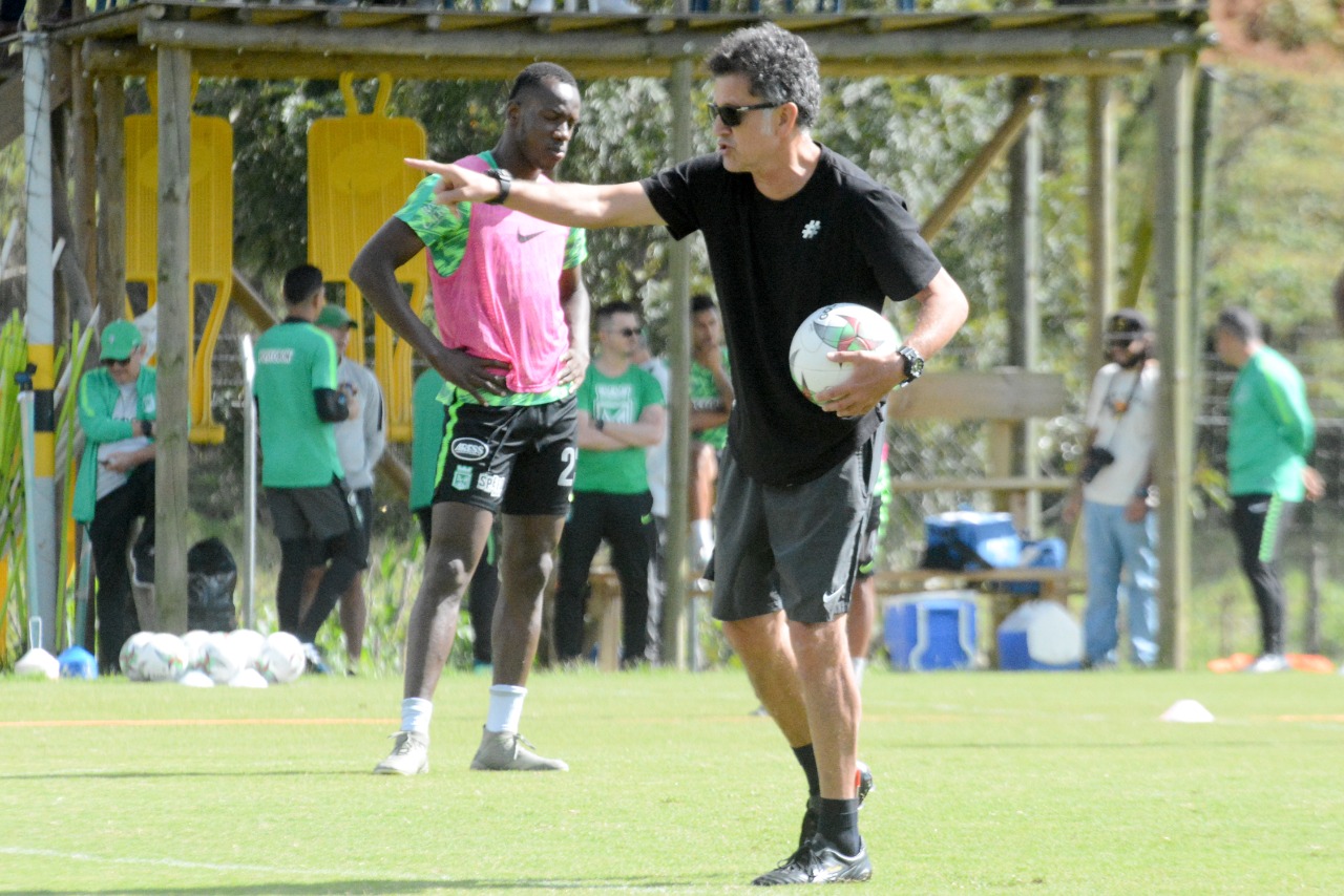 Geisson PereaReporteros Asociados